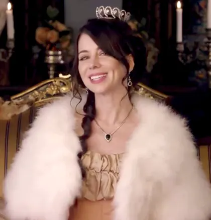 5 Reasons You Should Be Watching Comedy Central's "Another Period ...