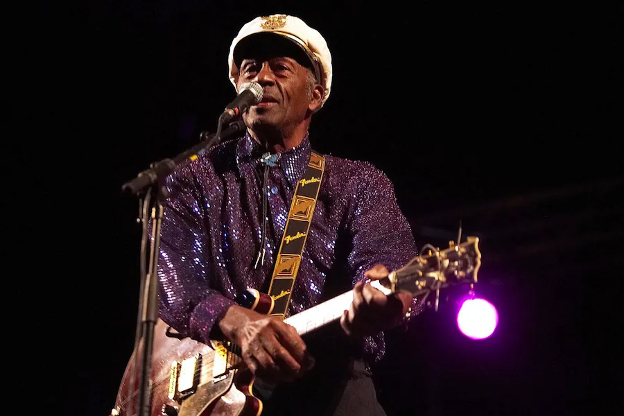 Essential Chuck Berry: Best of the Best | Young Hollywood