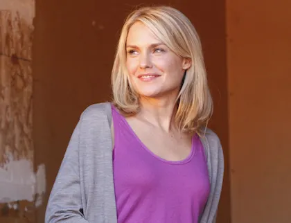 Chatting with "Awake" Leading Lady, Laura Allen | Young Hollywood