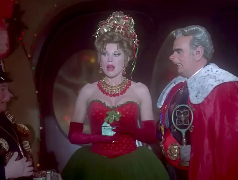 Ranking The Iconic Looks of Martha May Whovier From ‘How The Grinch ...