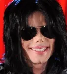 FIRST PHOTO OF MICHAEL JACKSON TOMB REVEALED | Young Hollywood