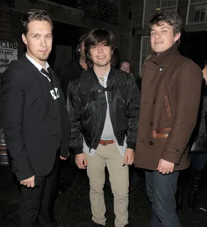 Hanson touched by fan's soldier tribute | Young Hollywood