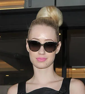 Iggy Azalea accuses Miley Cyrus of stealing dance moves | Young Hollywood