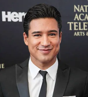Mario Lopez facing surgery after shoulder injury | Young Hollywood