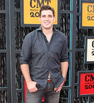 Josh Gracin to return to stage after apparent suicide scare | Young ...
