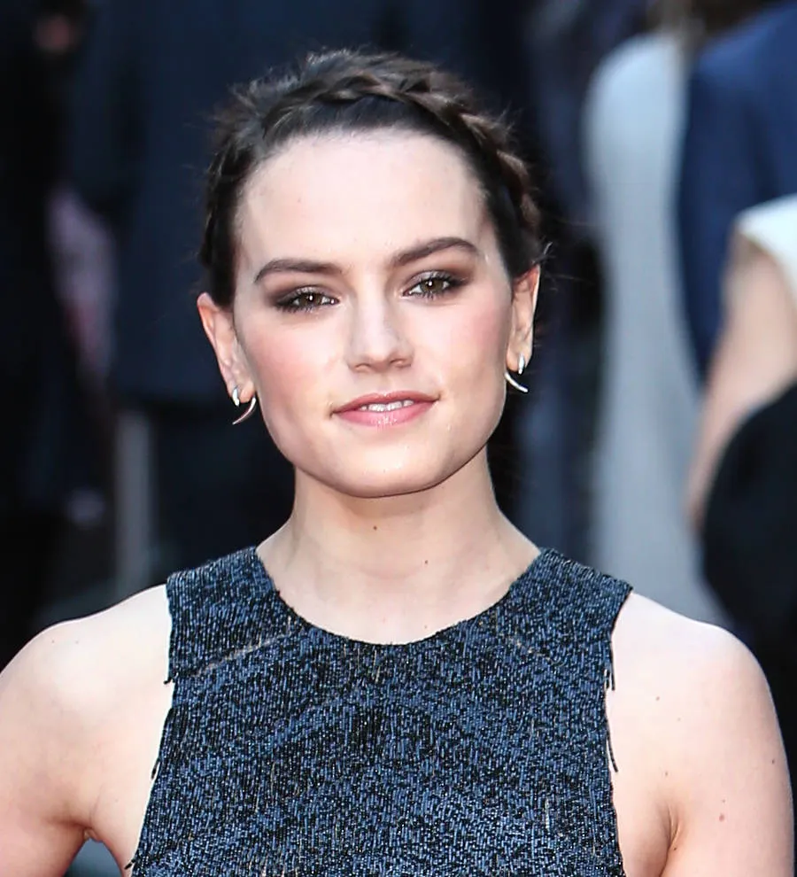 Daisy Ridley shares intense workout regime after health woes | Young ...
