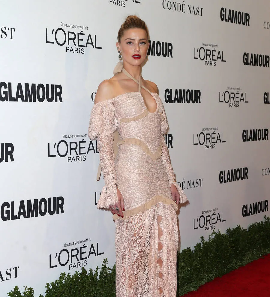 Amber Heard pens emotional open letter about domestic abuse | Young ...