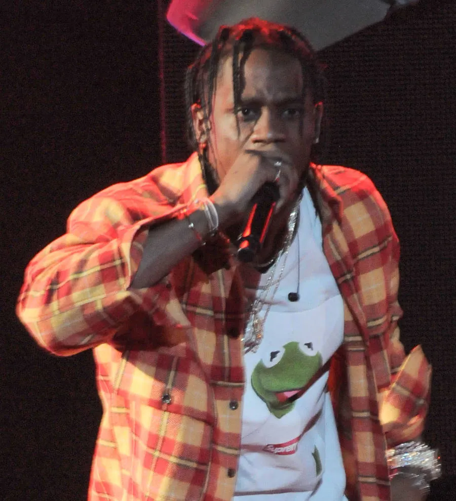 Travis Scott surprised his mom with a mansion for Christmas | Young ...