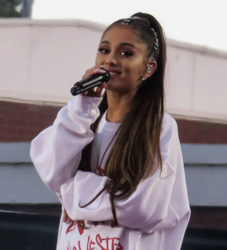 Ariana Grande's brother Frankie in tearful tribute to sister | Young ...