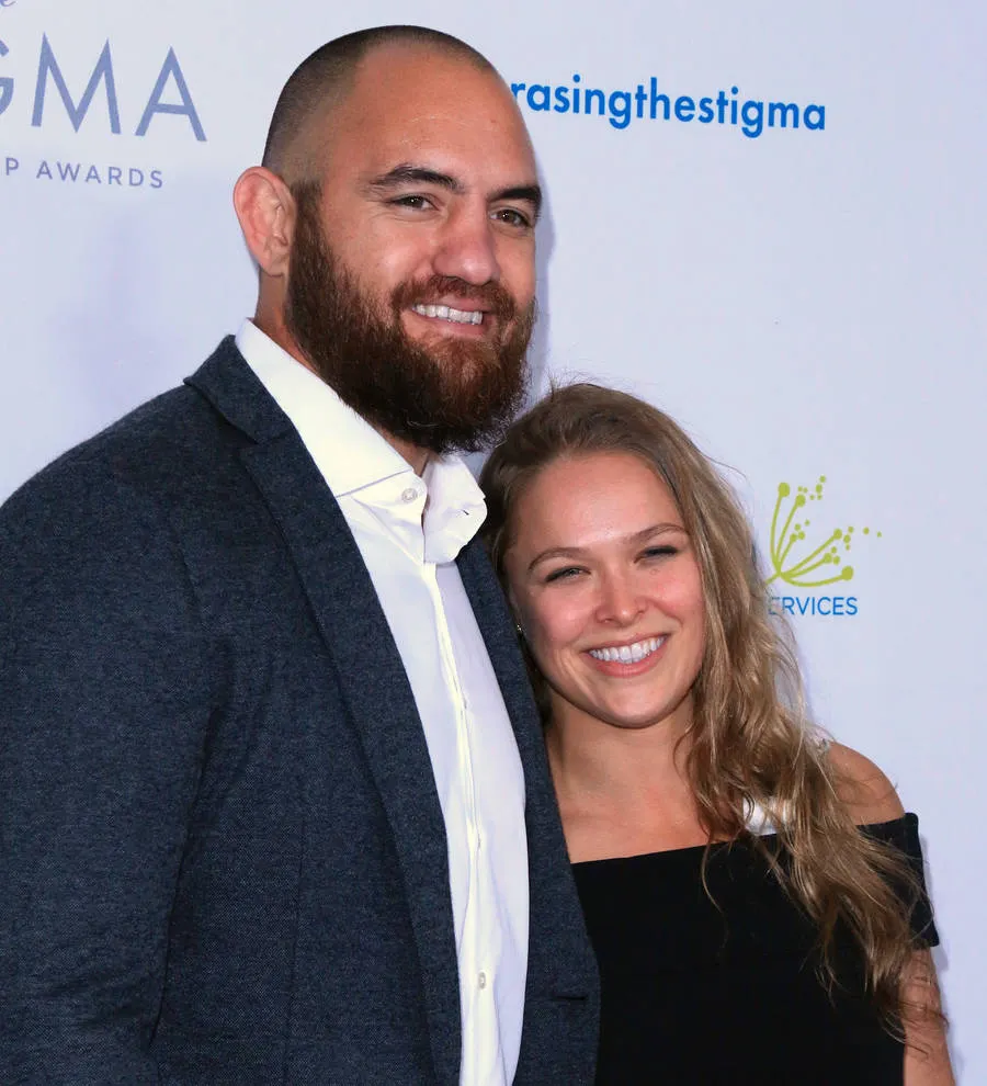 Ronda Rousey marries in Hawaii | Young Hollywood