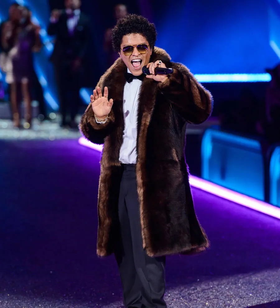 Bruno Mars lived out childhood dream performing at Apollo Theater ...