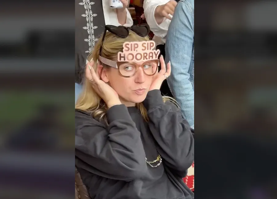 VIRAL ALERT: Sabrina Brier | Young Hollywood