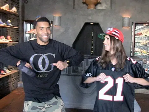 Atlanta Falcons' Thomas DeCoud Teaches Us The Dirty Bird | Young Hollywood